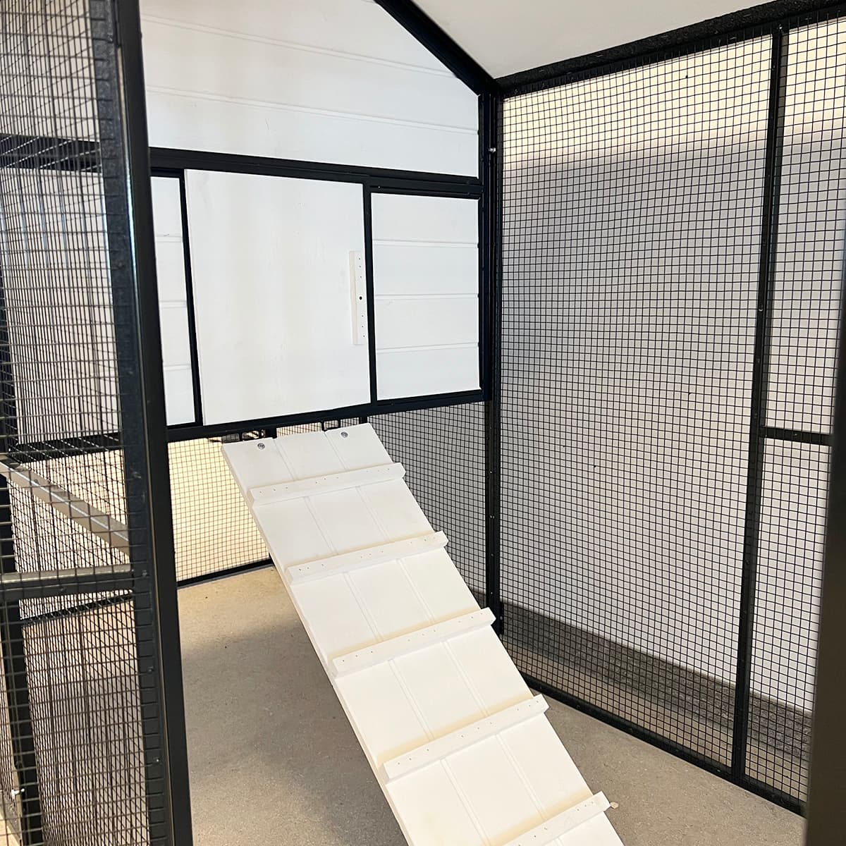 Hönshus | Köp hönshus med värprede på nätet | Kellfri